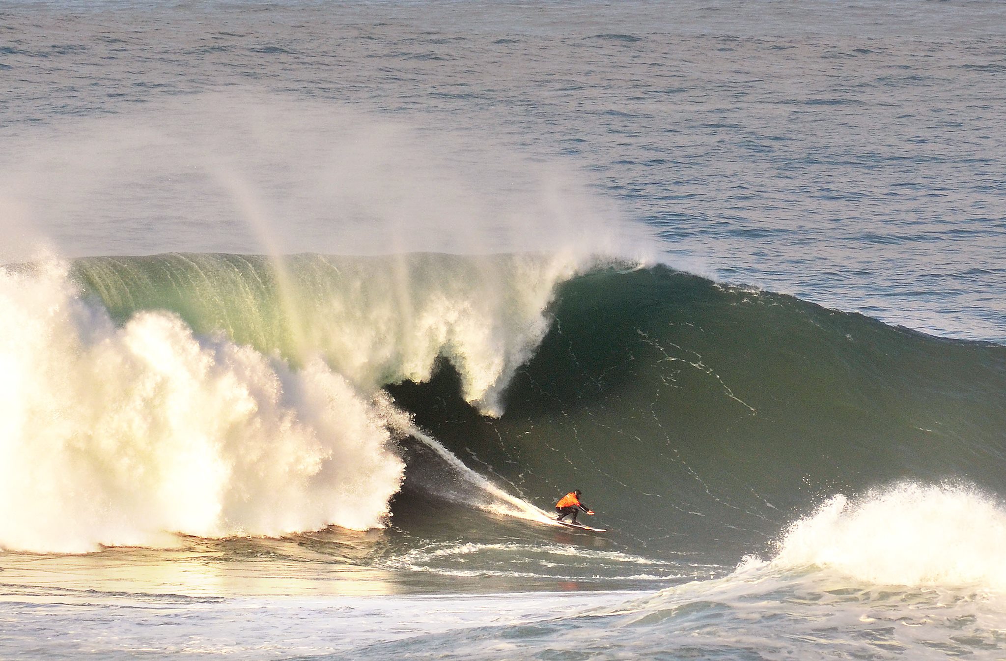 Una ola llamada la Vaca Gigante - Disfruta Cantabria